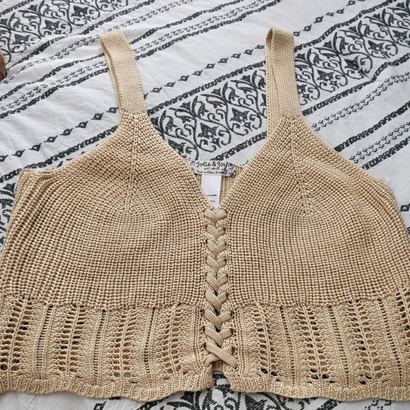 Jolie & Joy by FCT With Love | Tops | Crochet Crop Top Sleeveless ...